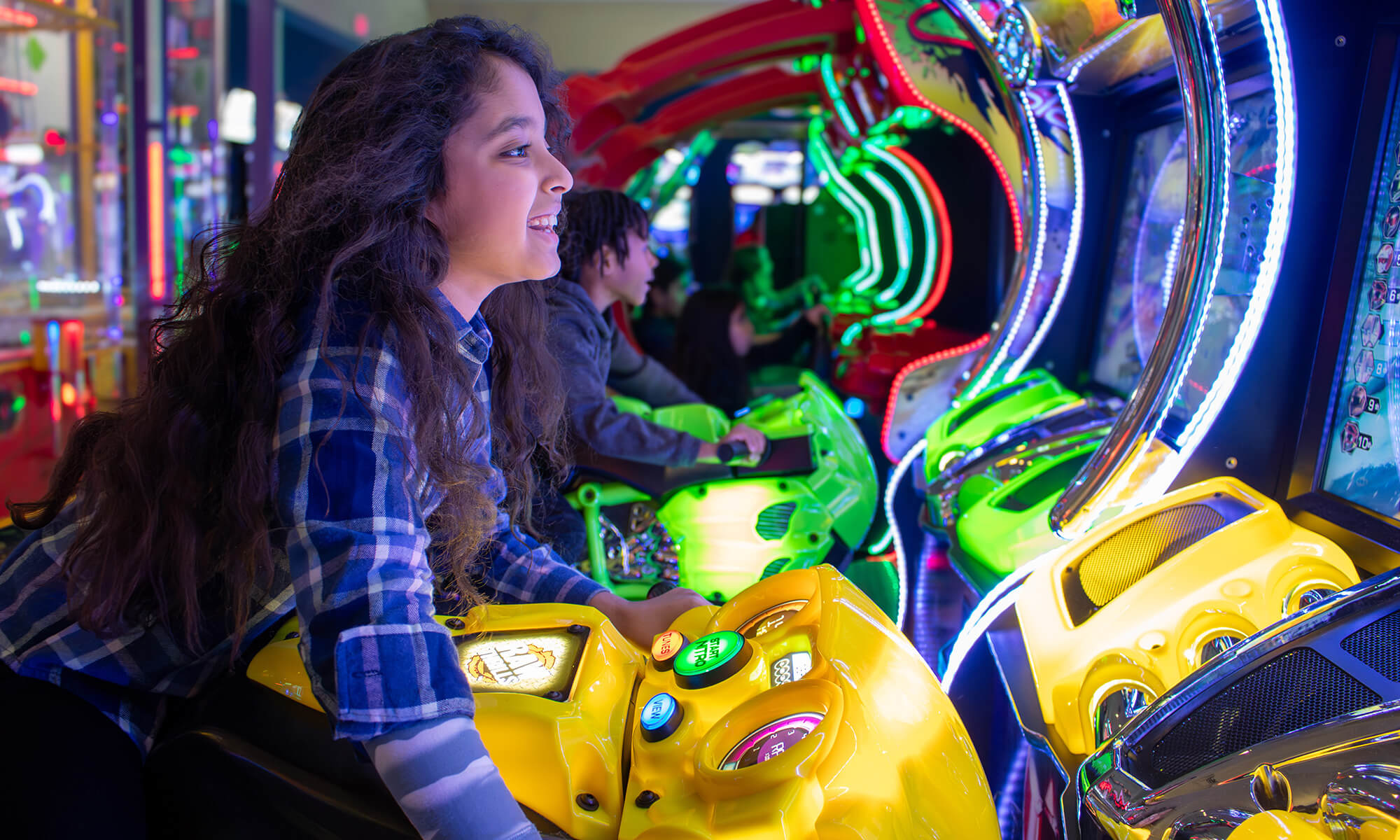 GET INSIDE THE FUN! - Indoor Amusement Park - iPlay America