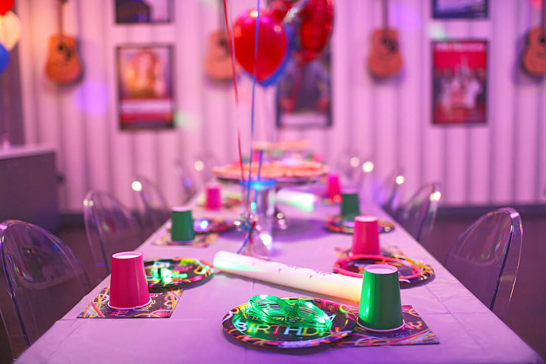 KIDS PARTY ADD-ONS & EXTRAS - iPlay America